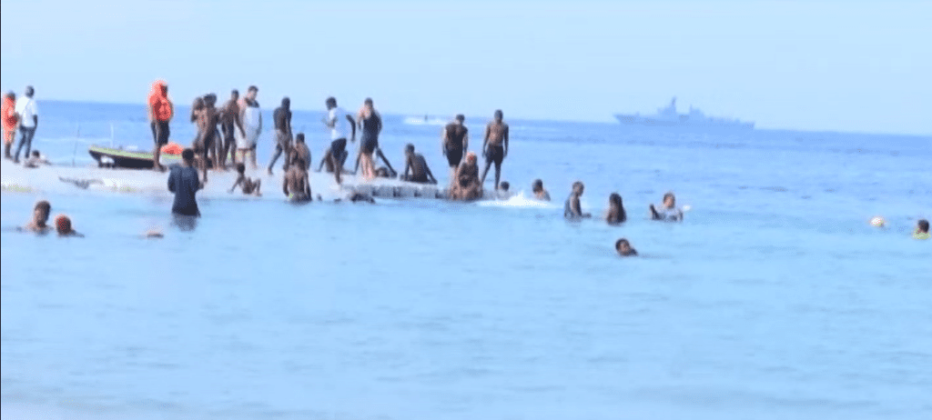 Enamorados apuestan por la playa de Sipopo para el Día de San Valentín