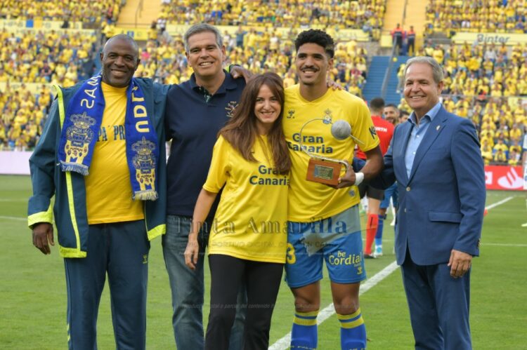 Coco recibió más faltas de los delanteros rivales que las cometidas en ...